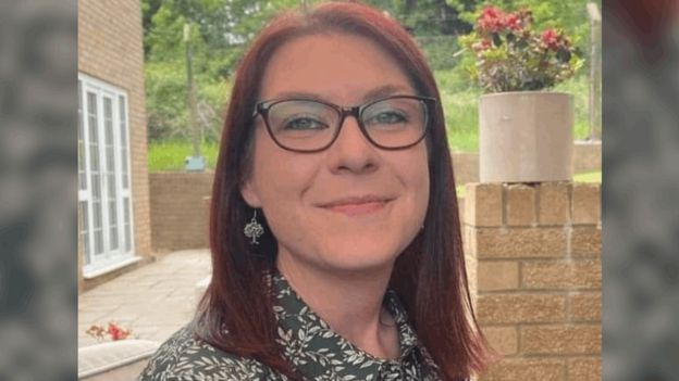 Maesteg crash: Trudy Williams, 28, 'remembered for all the good' - BBC News