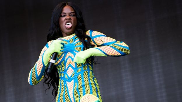 Azealia Banks: Rapper calls Irish women 'ugly' after Aer Lingus row ...