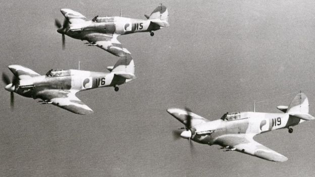 Irish Air Corps marks 100th anniversary - BBC News