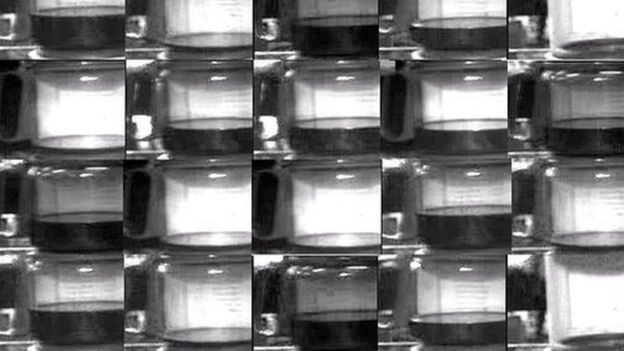 Jennicam: The first woman to stream her life on the internet - BBC News