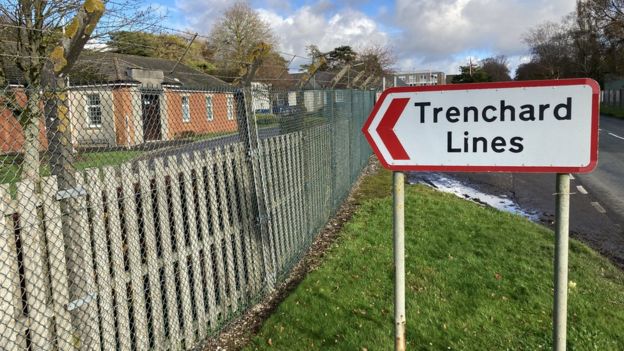 Trenchard Lines drinking water still unsafe after diesel leak - BBC News