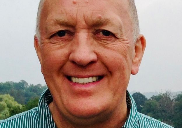 John Reay: Hundreds at funeral for golf 'pioneer' - BBC News