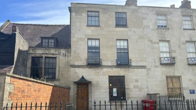 Gloucestershire Nightstop celebrates 20th year milestone - BBC News