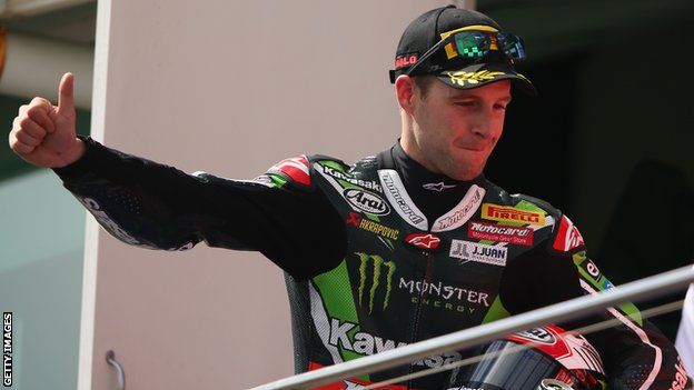 World Superbikes: Jonathan Rea wins thrilling Australia opener - BBC Sport