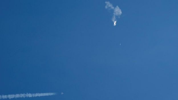 US searches for wreckage of suspected Chinese spy balloon - BBC News