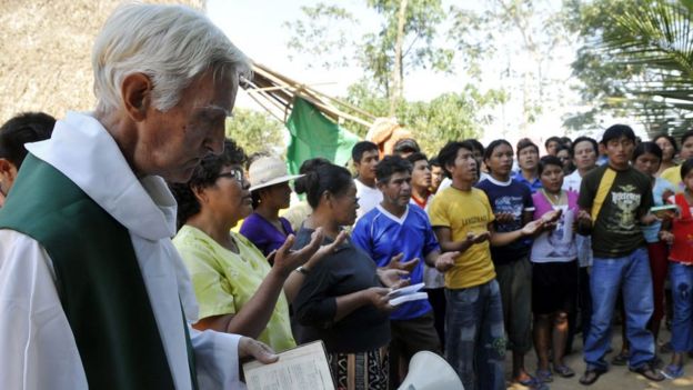 Apakah Gereja Katolik akan mengizinkan pria beristri menjadi pastor ...