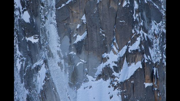 In pictures: Jonathan Griffith's mountain photography - BBC News