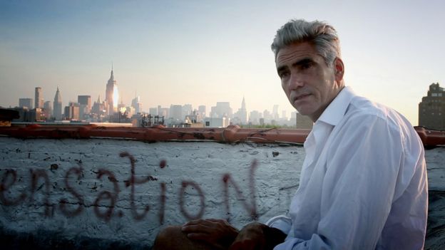 Homeless model: New York's hidden homeless - BBC News