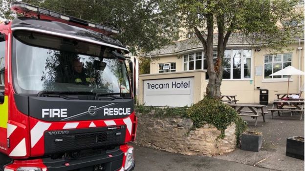 Torquay hotel evacuated as fire breaks out - BBC News