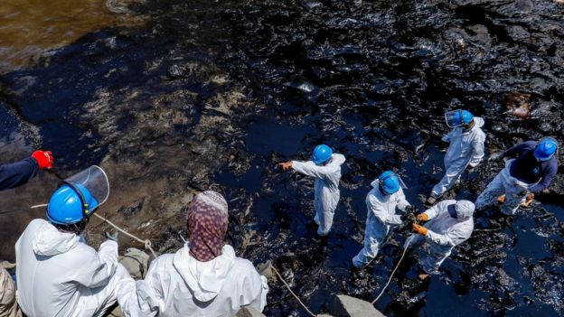 Peru oil spill after Tonga eruption an 'ecological disaster' - BBC News