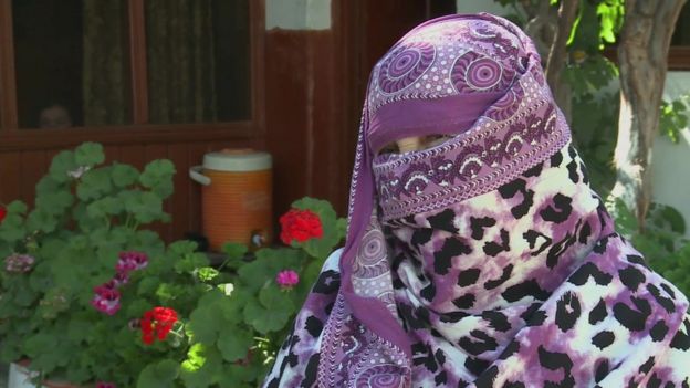 How the Uighurs keep their culture alive in Pakistan - BBC News