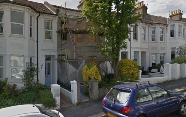 Why are so many British homes empty? - BBC News