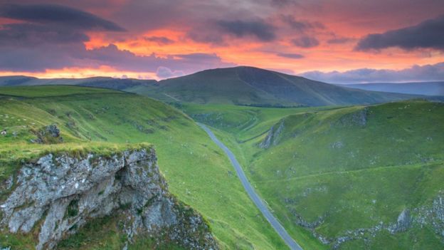 Peak District: Marking 70 years of the UK's first national park - BBC News