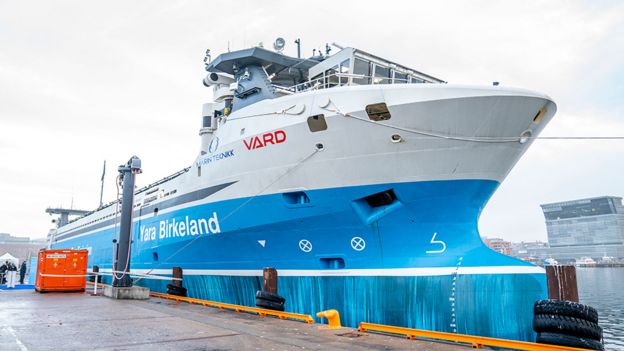 Robot ships: Huge remote controlled vessels are setting sail - BBC News