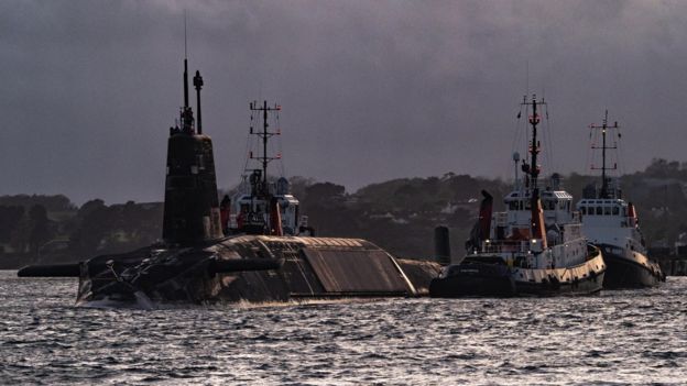 Nuclear submarine HMS Vanguard leaves Devonport after refit delay - BBC ...