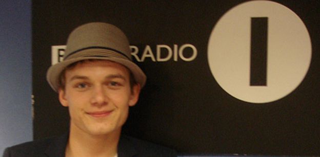 'Simon never called after X Factor' - BBC News