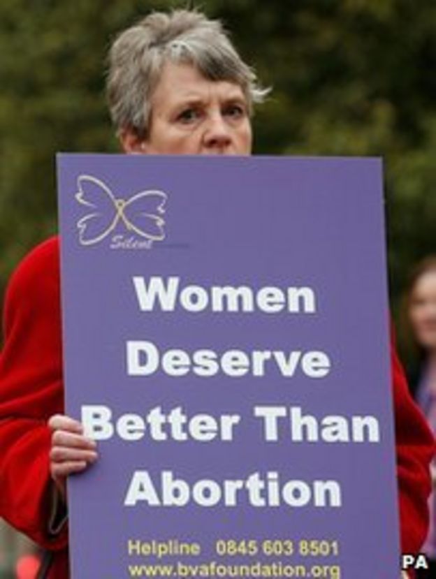 Abortion advice group makes TV advert - BBC News