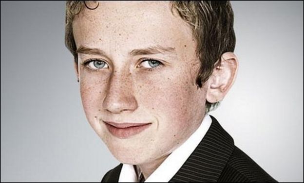 Fired Junior Apprentice candidate from Powys walks tall - BBC News