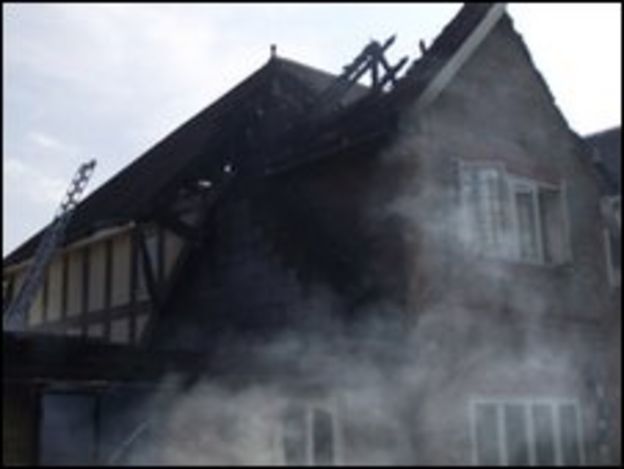 Buckinghamshire house damaged due to compost fire - BBC News