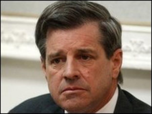 Iraq inquiry: Bremer says UK backed post-war plan - BBC News