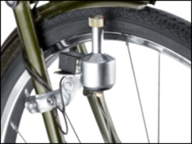 Dynamo power to recharge handsets - BBC News