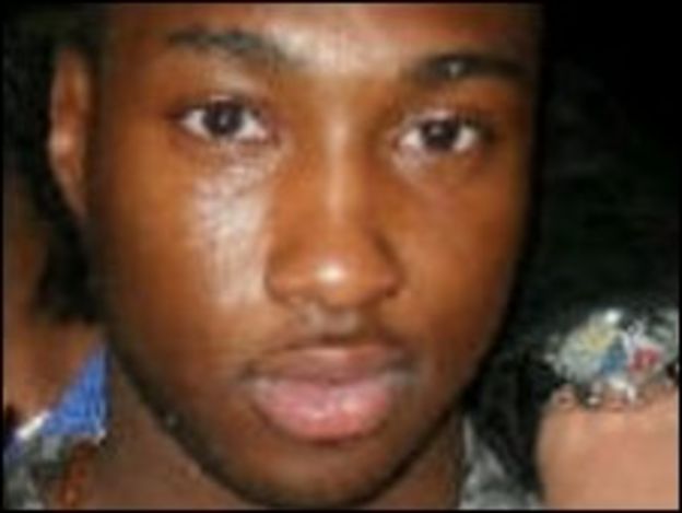 Matthew Clement shooting: New charge over Lewisham death - BBC News
