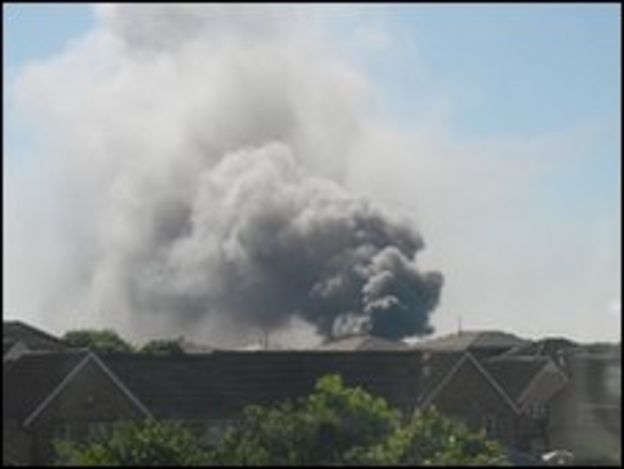 Fire by Heathrow Airport 'seen for miles' - BBC News