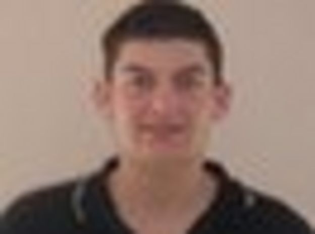 Meet Newsbeat's 2010 World Cup fans - BBC News