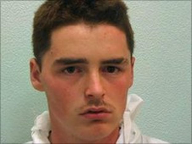 Teenager jailed for life for 'merciless' Croydon murder - BBC News