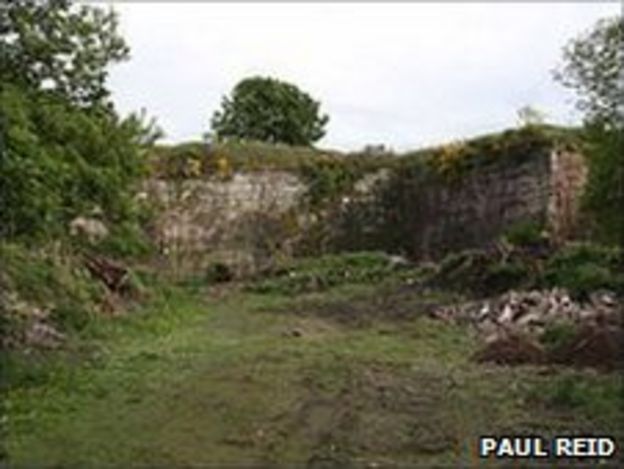 Funeral for Angus quarry fall soldier Gordon Brass - BBC News