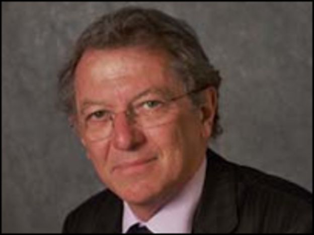 Sir David King: oil extraction a threat to the future - BBC News