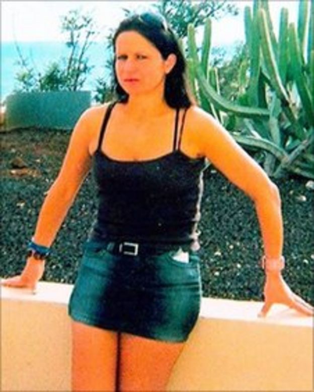 Lover found guilty of Swanwick car boot murder - BBC News