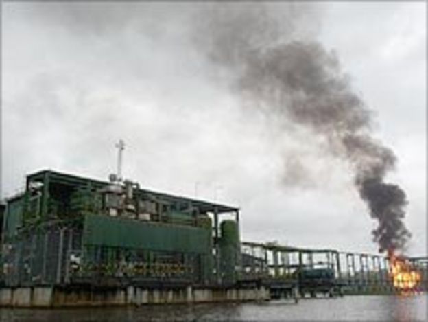 Nigeria: 'World oil pollution capital' - BBC News