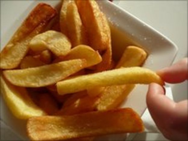 Used chip fat fuels Place to St Mawes ferry - BBC News