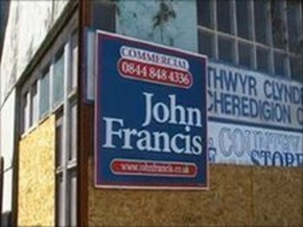 Open day for Cardigan town centre project - BBC News