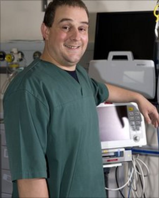 Consultant runs Surrey and south London trauma network - BBC News