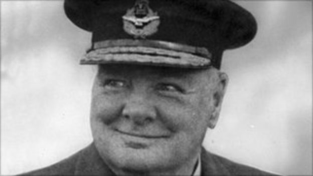 Churchill's false teeth sold in Norfolk for £15,200 - BBC News