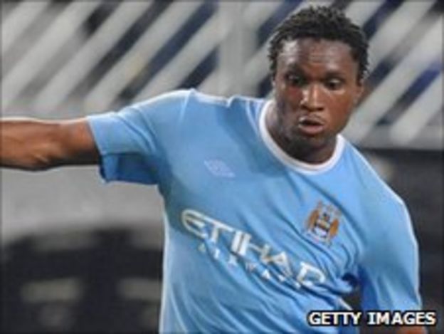 Manchester City striker Kelvin Etuhu on assault charge - BBC News