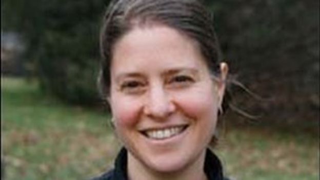 Girl geek appeal: Women's movement online - BBC News