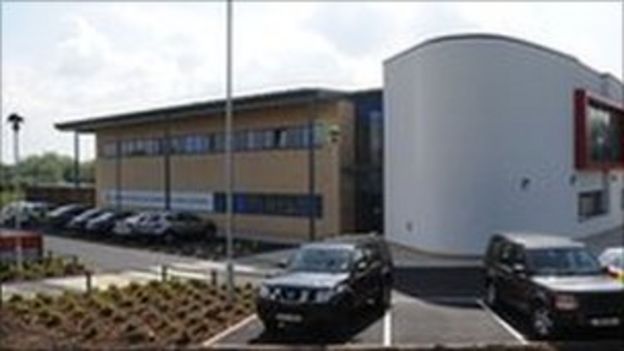 New Durham fire station opens its doors - BBC News