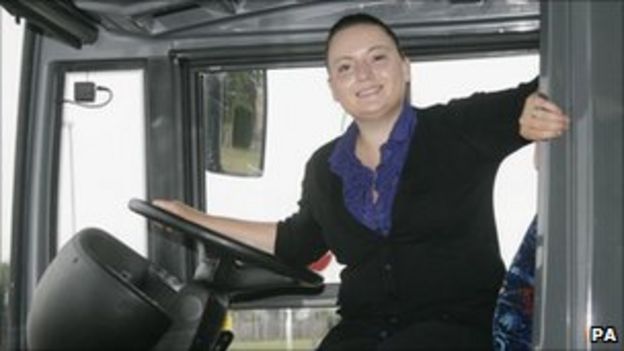 Portsmouth student became bus driver to fund university - BBC News