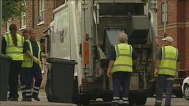 Exeter expanding fortnightly bin collections - BBC News