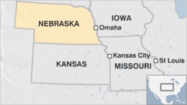 Newlywed Briton dies after stabbing at home in Nebraska - BBC News