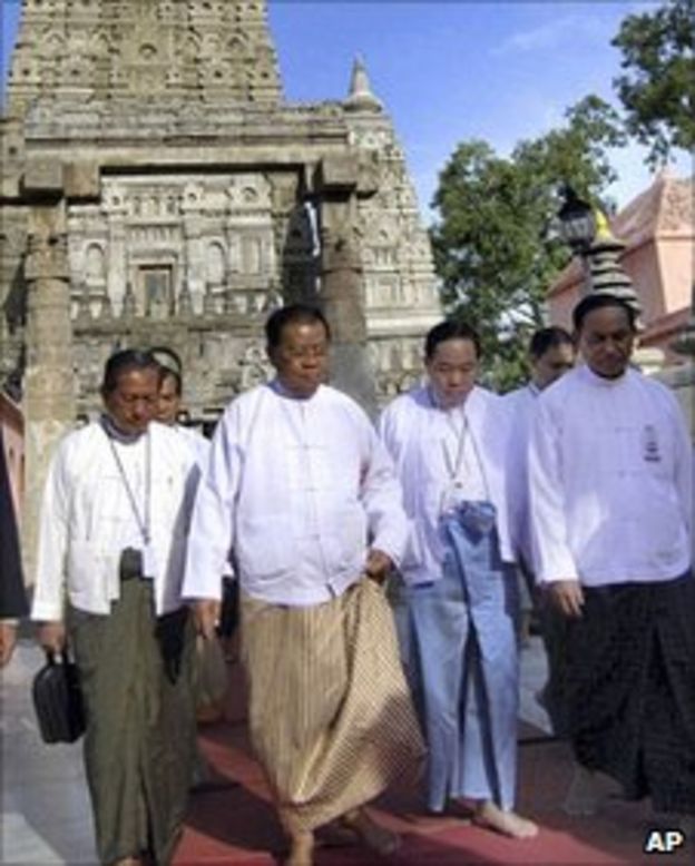 Burma leader expects silence from India visit - BBC News
