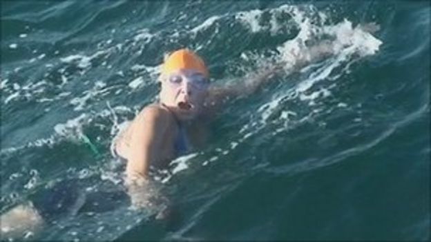 Channel swimmer sets slowest record - BBC News
