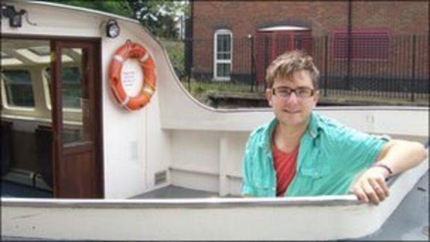 Learning aboard the floating classroom - BBC News