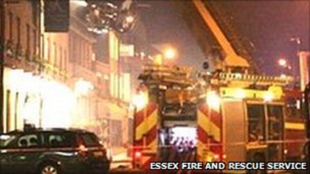 Police cleared over CS spray use in Brentwood - BBC News