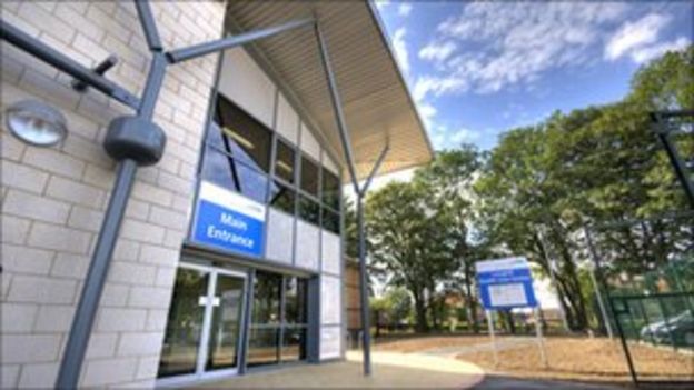 NHS Hull rated 'most improved' health trust - BBC News