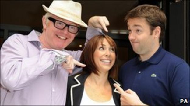 Alex Jones makes debut on The One Show - BBC News