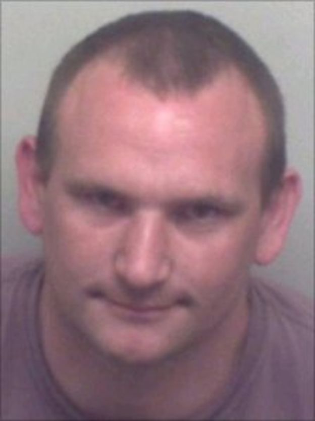 Kent man jailed over airbed explosive - BBC News